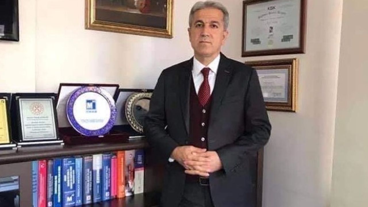 Nazif Atalay kimdir? - Elips Haber