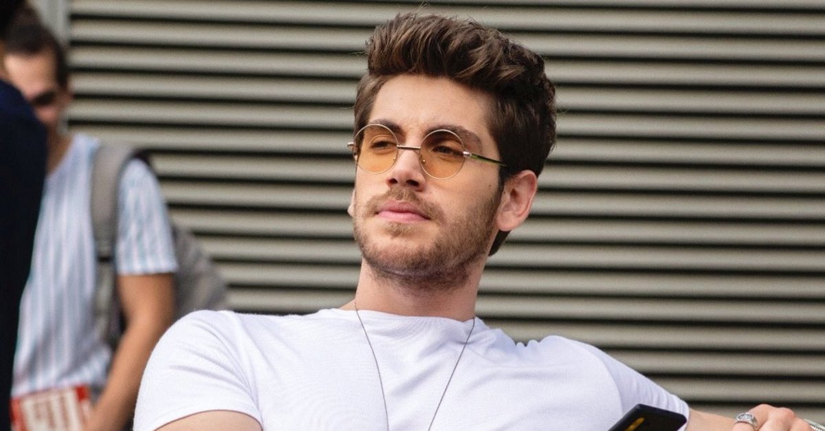 Emre Bey kimdir? - Elips Haber