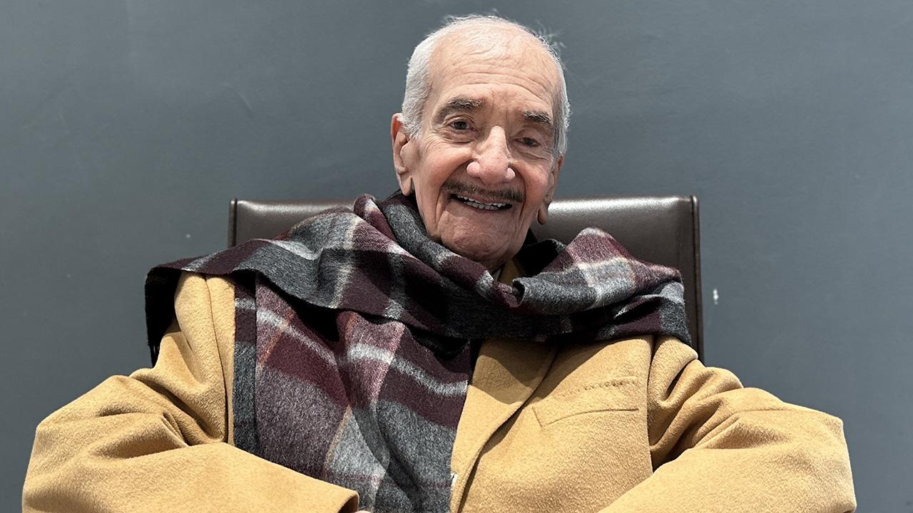 Ünlü senarist Safa Önal yarın son yolculuğuna uğurlanacak - Elips Haber