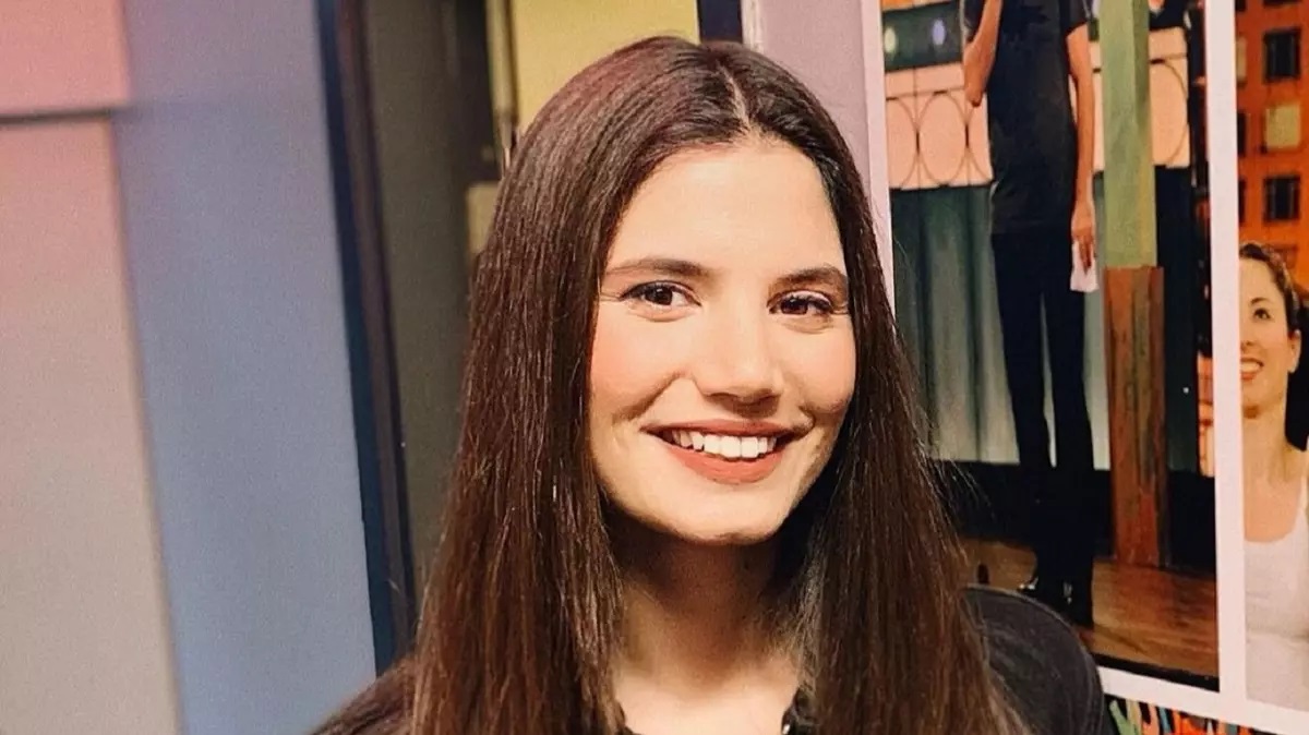 Çok Güzel Hareketler Selen kimdir? Selen Esen Çelebi kimdir? - Elips Haber