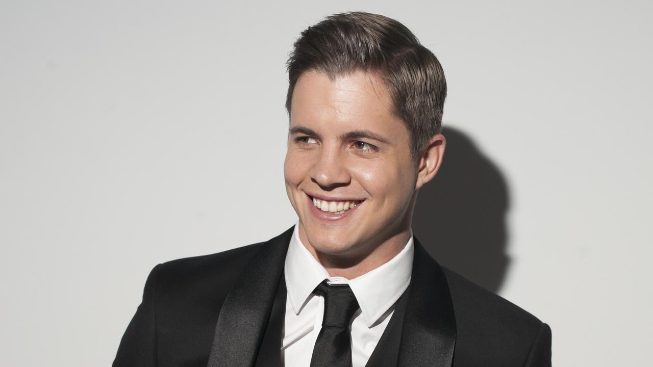 Şarkıcı Johnny Ruffo hayatını kaybetti - Elips Haber