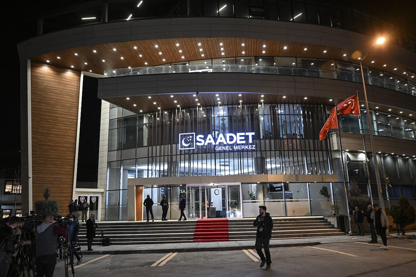 Saadet Partisi, en fazla genç aday gösteren parti oldu - Elips Haber