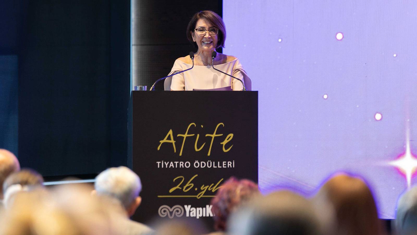 Afife Tiyatro Ödülleri'nin özel ödül sahipleri ve adayları belli oldu ...