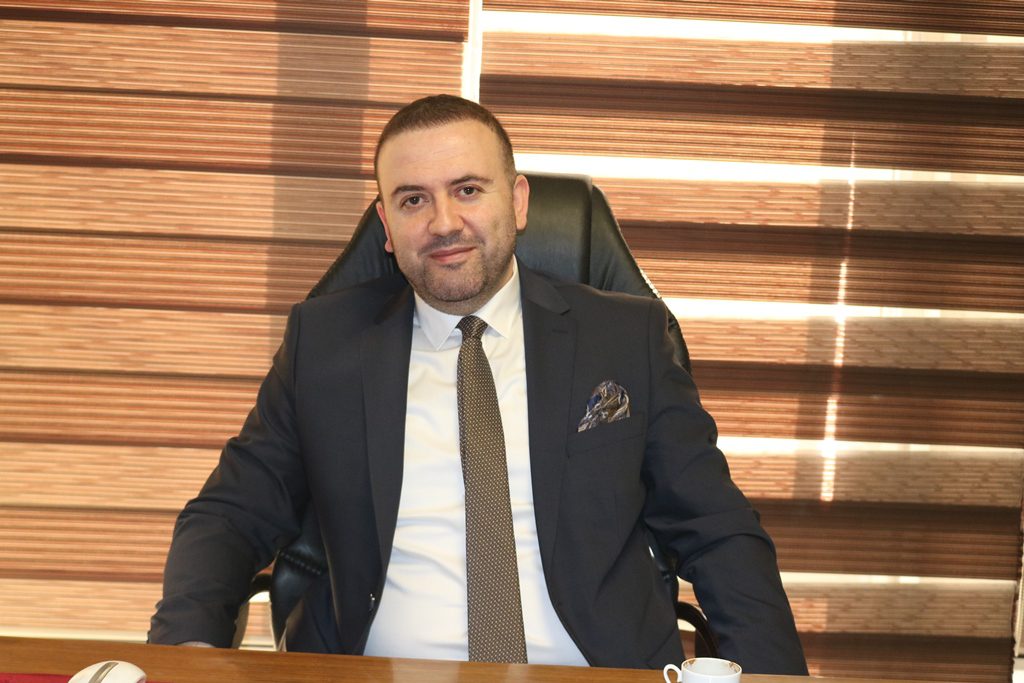 Alper Alpoğlu kimdir? - Elips Haber