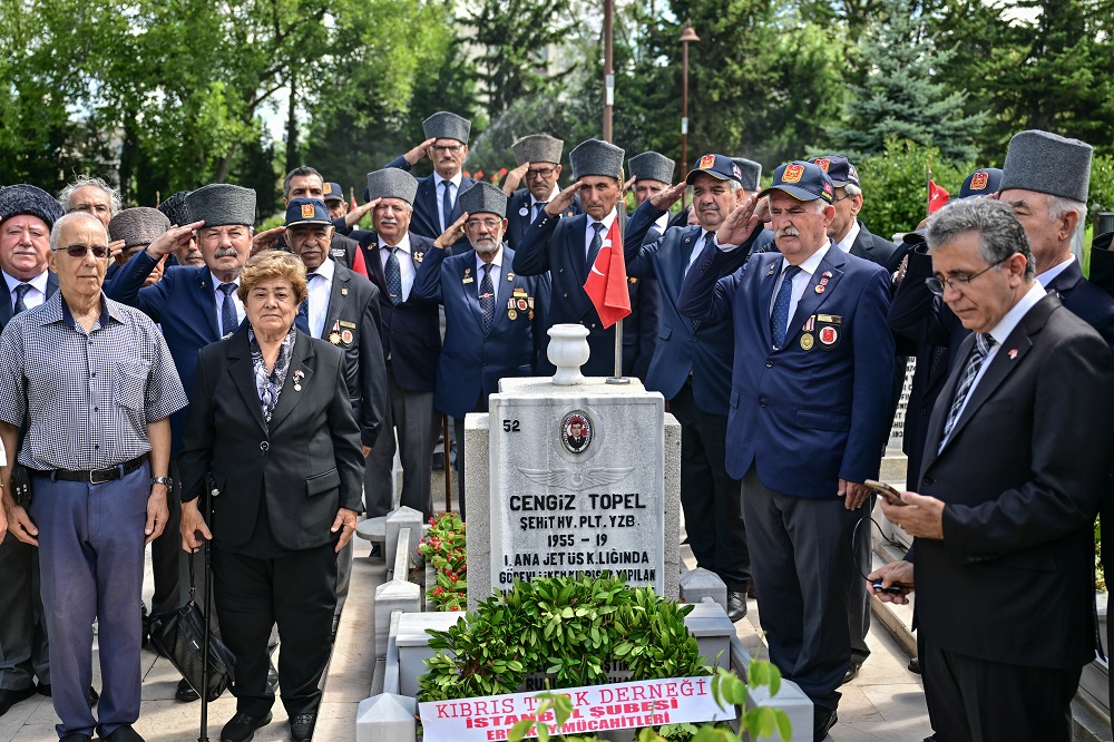 Şehit Pilot Yüzbaşı Cengiz Topel ve Erenköy şehitleri İstanbul'da ...