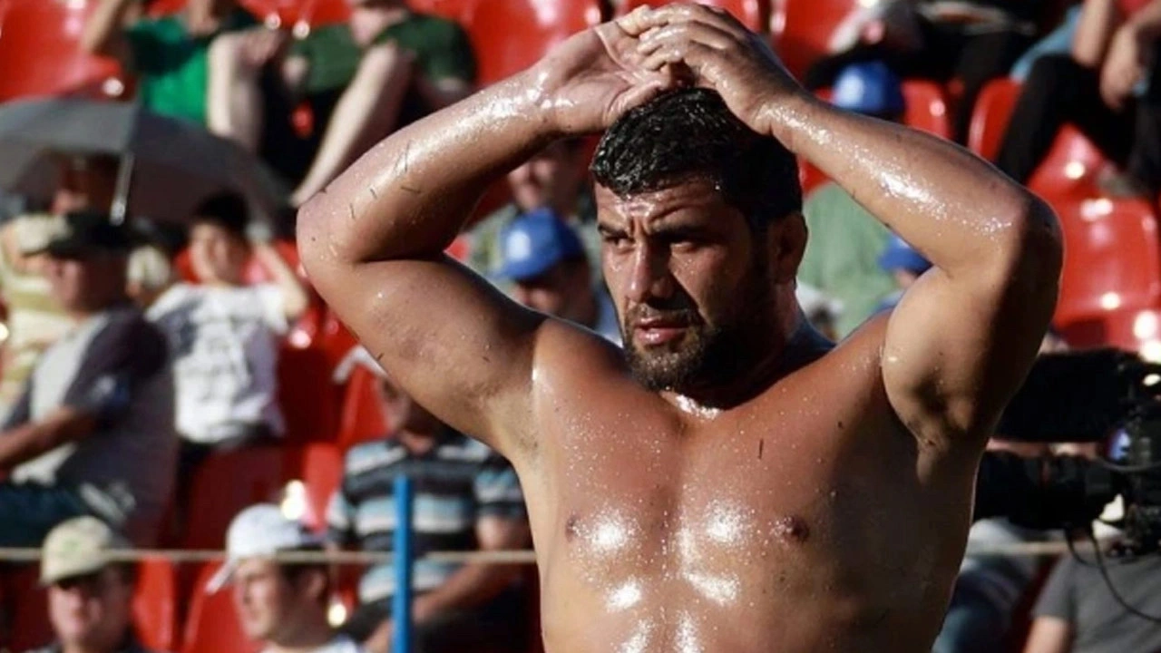 Başpehlivan Ali Altun, kalp krizi sonucu hayatını kaybetti - Elips Haber