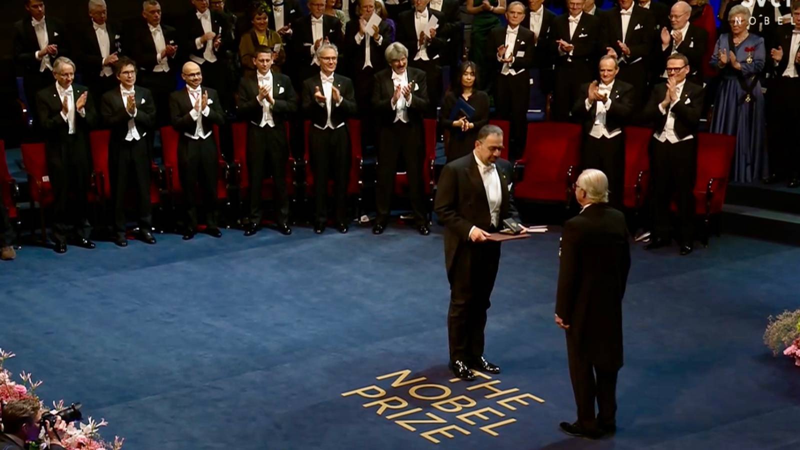 Daron Acemoğlu, 2024 Nobel Ekonomi Ödülü'nü aldı - Elips Haber