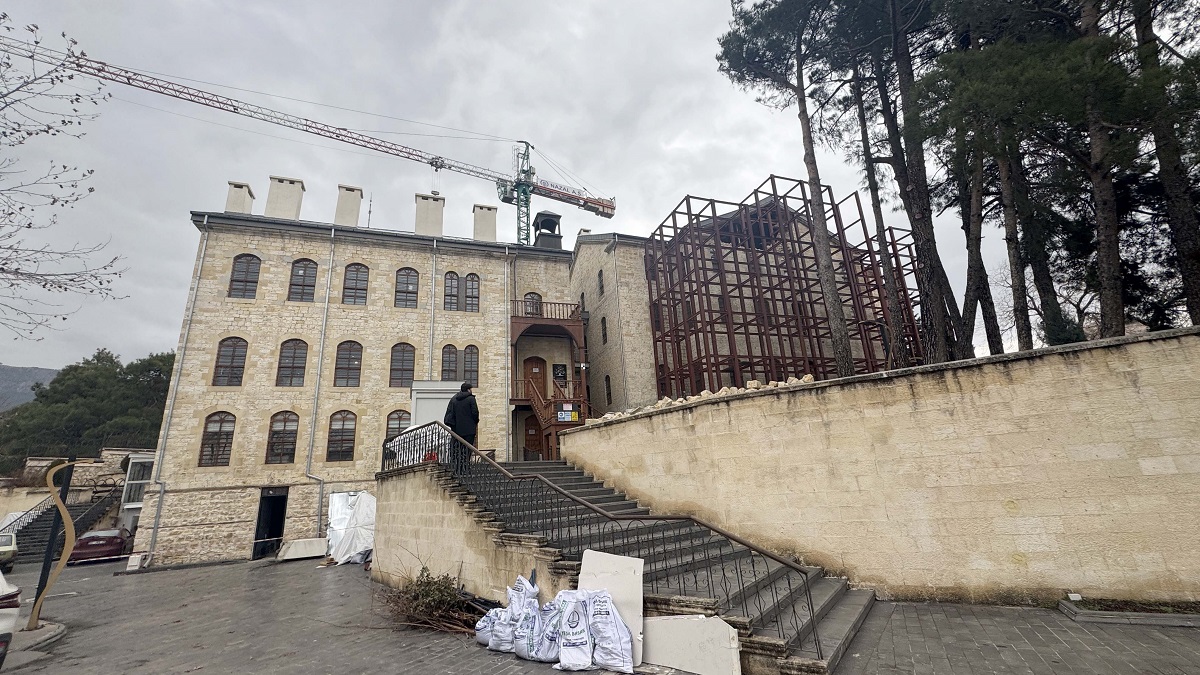 Yedi Güzel Adam Edebiyat Müzesi'nde restorasyon çalışması başlatıldı ...