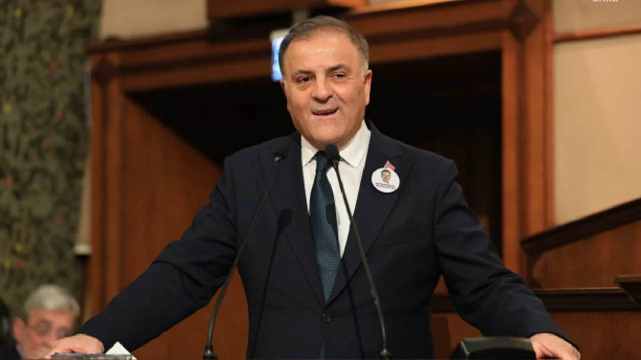 İBB Başkan Vekili Nuri Aslan: Ekrem Başkanı dört duvar arasına ...