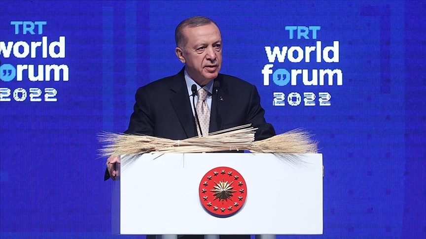 Erdoğanı TRT World Forum'da protesto eden gençlerin davası ertelendi ...